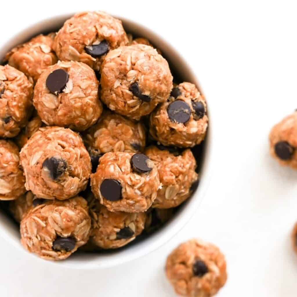 Peanut Butter Oatmeal Balls (No-Bake!) | Carrots & Cookies