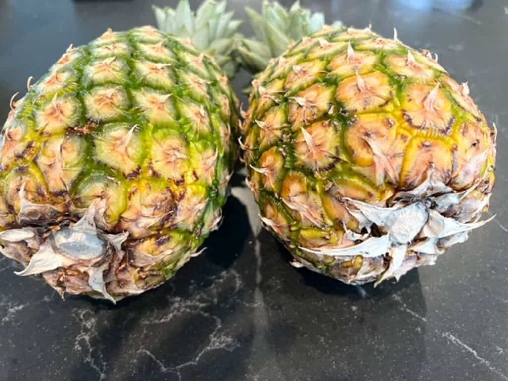 How to Pick a Good Pineapple | Carrots & Cookies